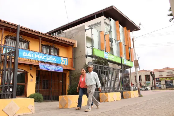 (GALERÍA) Edificios patrimoniales y construcciones modernas contrastan el paisaje arquitectónico ...