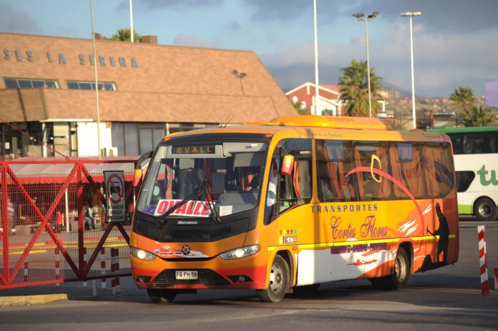 Molestia en usuarios por el término de recorridos de buses Cortés ...