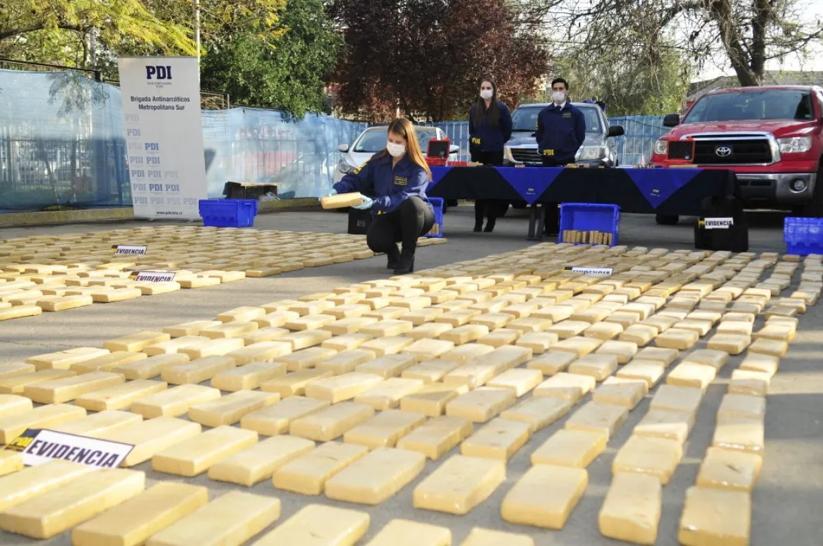 Pdi Incauta 740 Kilos De Droga Y Detiene A 10 Miembros De Banda