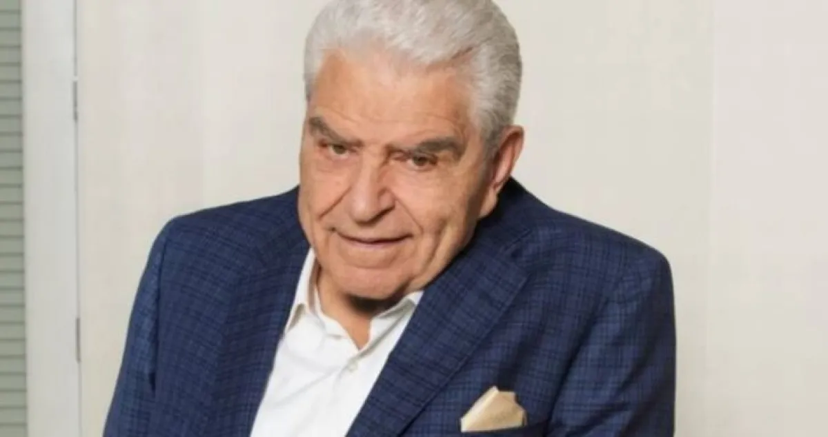 Don Francisco critica el aeropuerto de Santiago: "Me sentí en el tercer ...