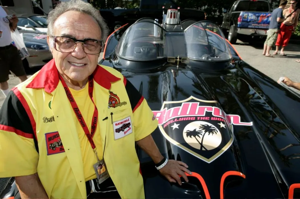 Muere George Barris, el creador del "Batimóvil" | Diario el Día