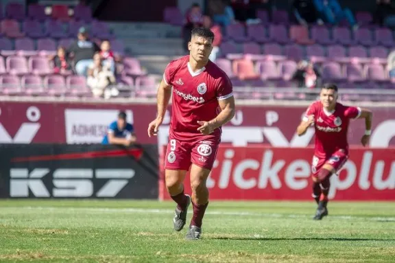 Lionel Altamirano: La trayectoria del goleador del Ascenso que ilusiona ...