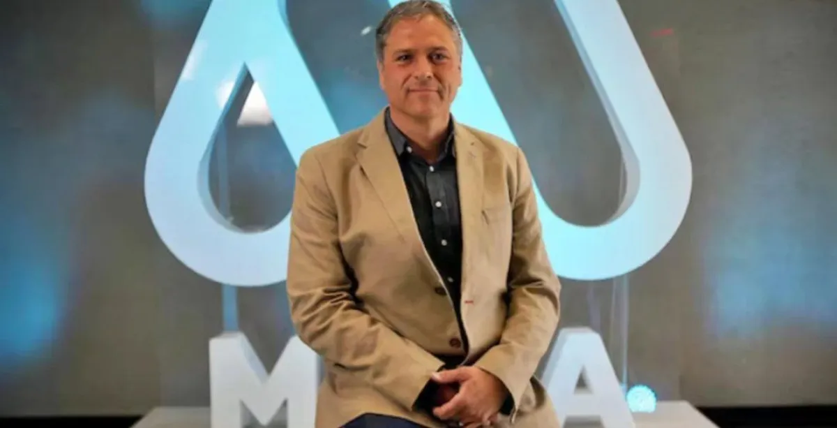 Mega confirma desvinculación de Javier Villanueva tras fallido cambio ...