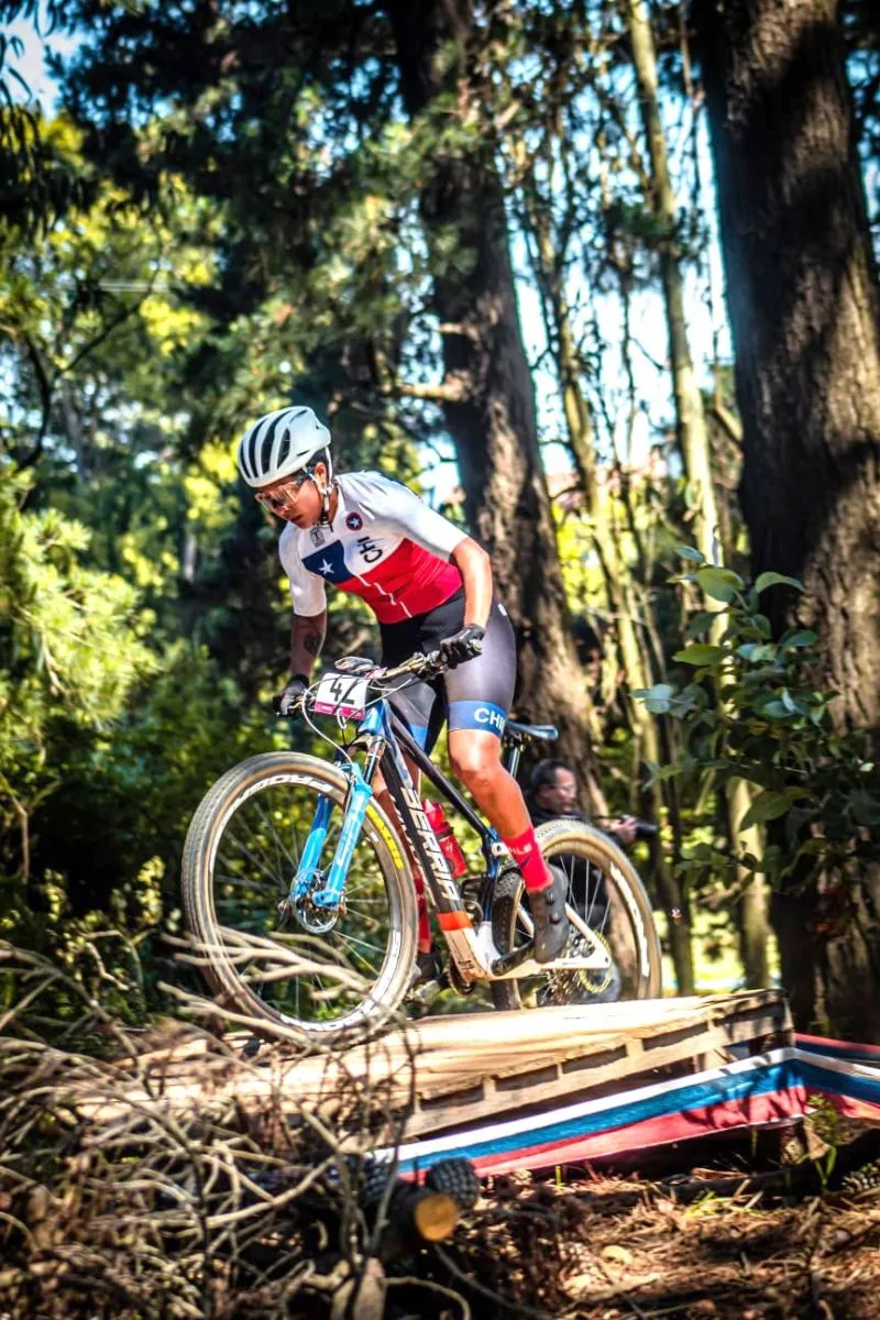 Ciclistas regionales triunfan en el Campeonato de Mountainbike 2025 | Diario el Día